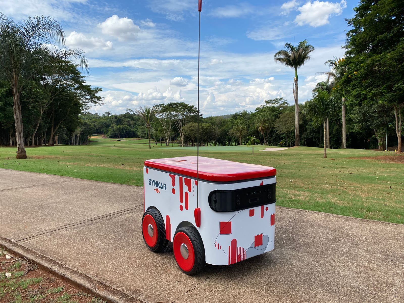 Startup de Goiás faz sucesso no Big Brother Brasil com robô-delivery ...